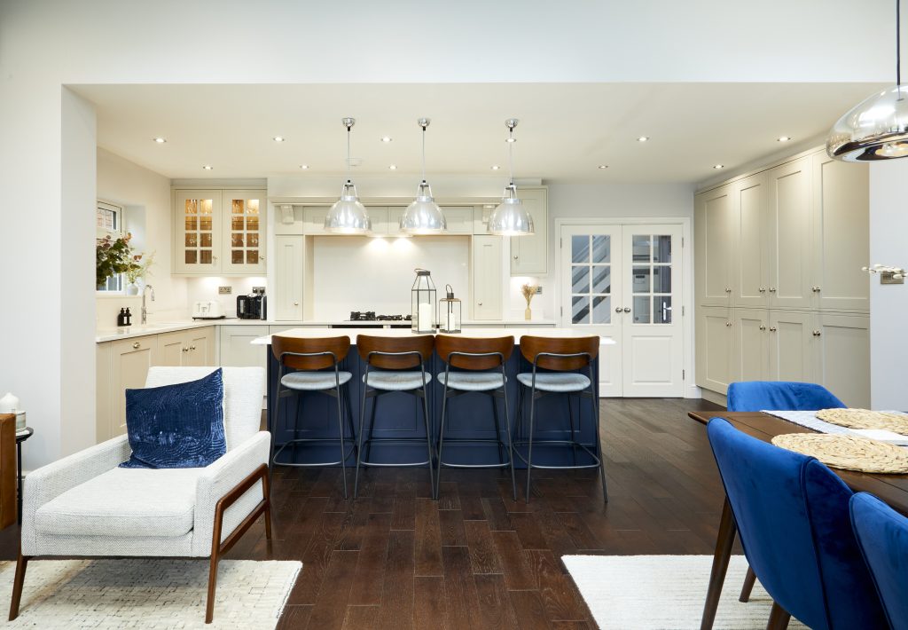 How to Incorporate Colours and Patterns into Kitchen Design - Ashford ...