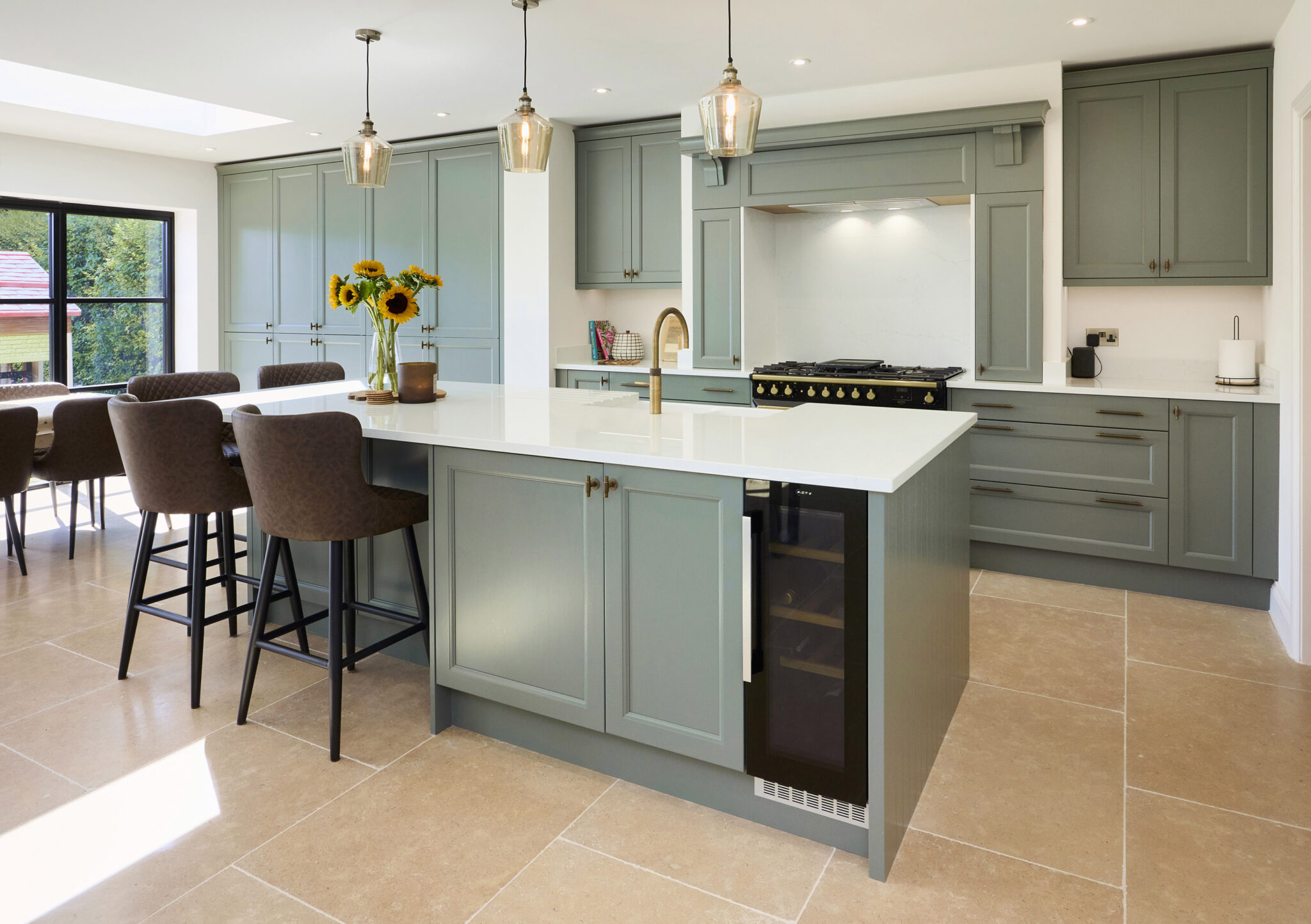 Why More Homeowners Are Choosing British Kitchens - Ashford Kitchens ...